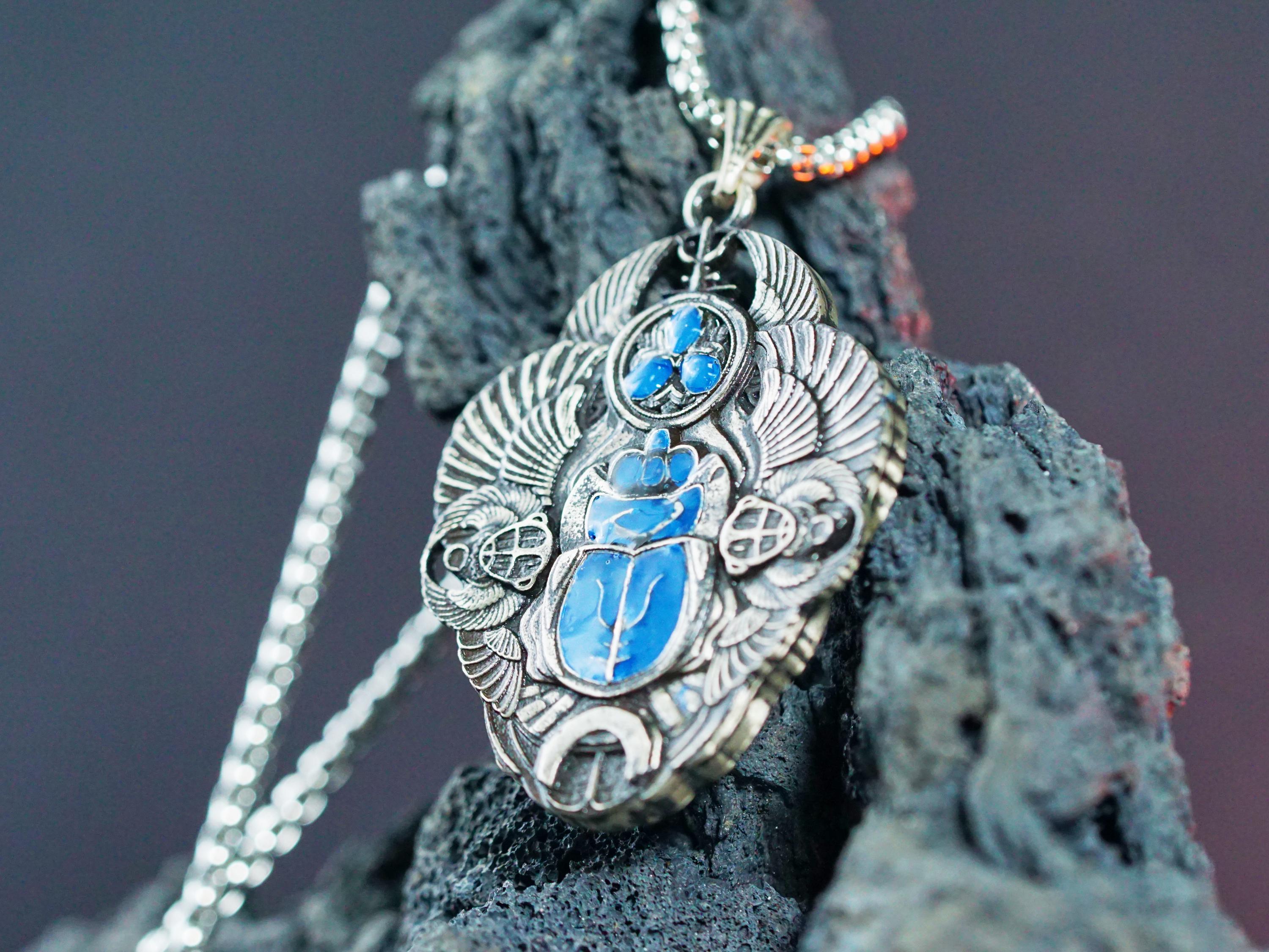 PREMIUM Fanmade Baldur's Gate 3 Scarab of Protection Amulet Handmade ...