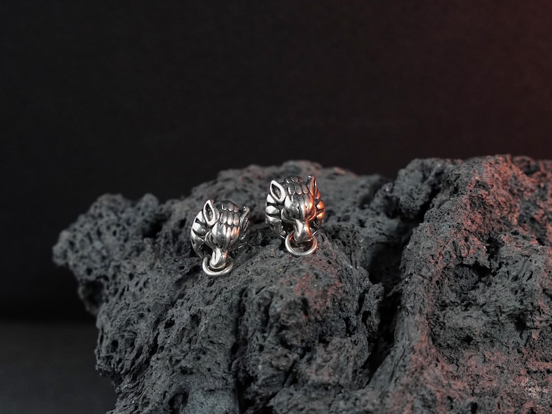 Final Fantasy VII Cloud Earrings: Silver 950 Studs, FF7 Cosplay - Etsy