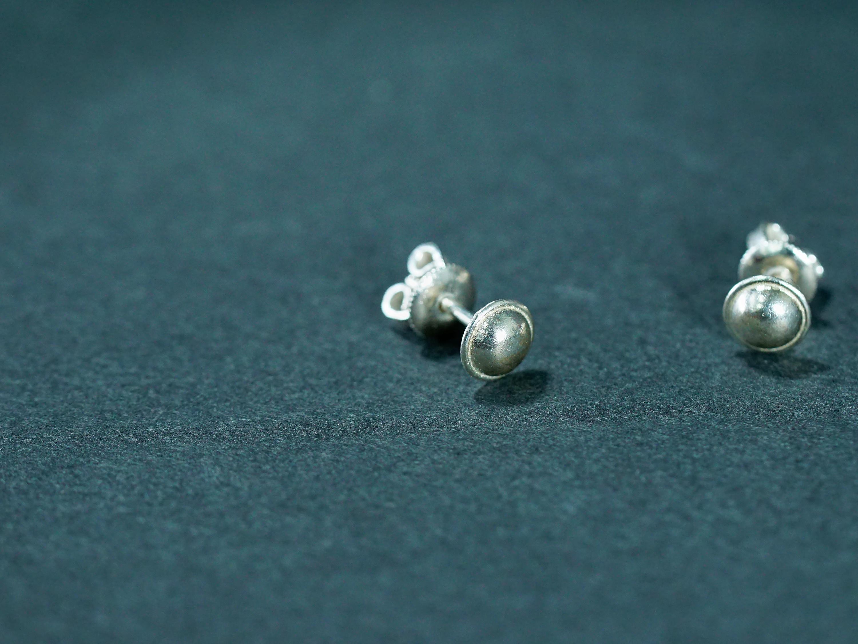 PREMIUM Fanmade Cloud Strife Earrings in 950 Silver, FF7 Rebirth Stud ...