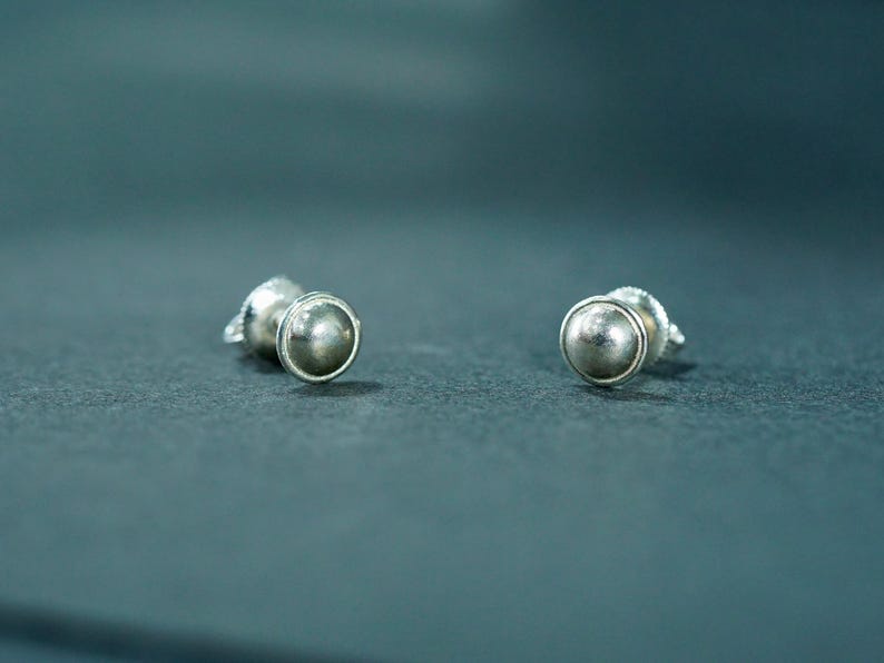 PREMIUM Fanmade Cloud Strife Earrings in 950 Silver, FF7 Rebirth Stud ...