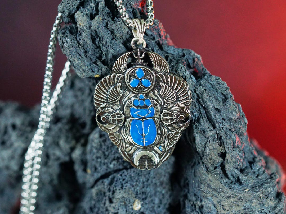 PREMIUM Fanmade Baldur's Gate 3 Scarab of Protection Amulet Handmade ...