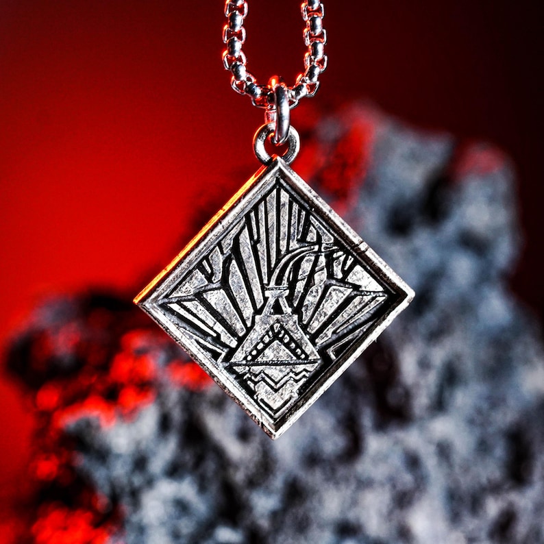 Verso’s Badge Necklace, Clair Obscur Expedition 33 Jewelry, Silver 950 ...