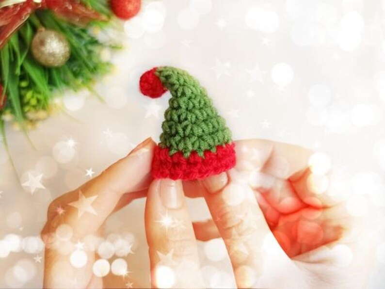 Mini Crochet Santa Hat Pattern - Easy Crochet Christmas Ornament ...