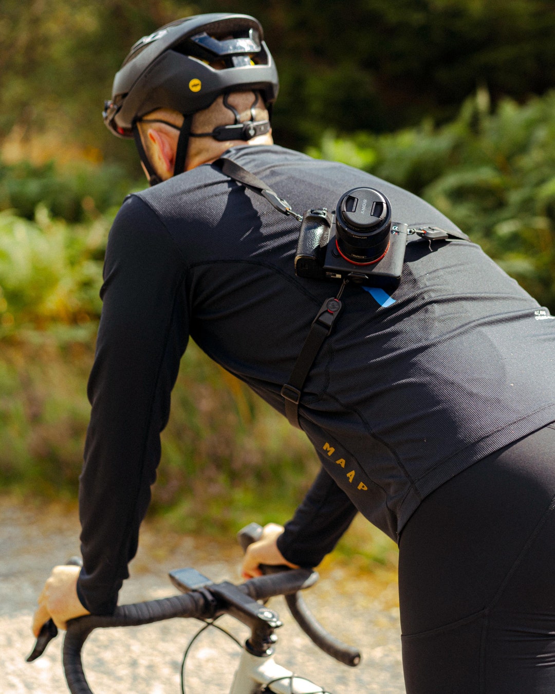 Atlastrap Stabilizing Cross-body Camera Strap With Magnetic Connector ...