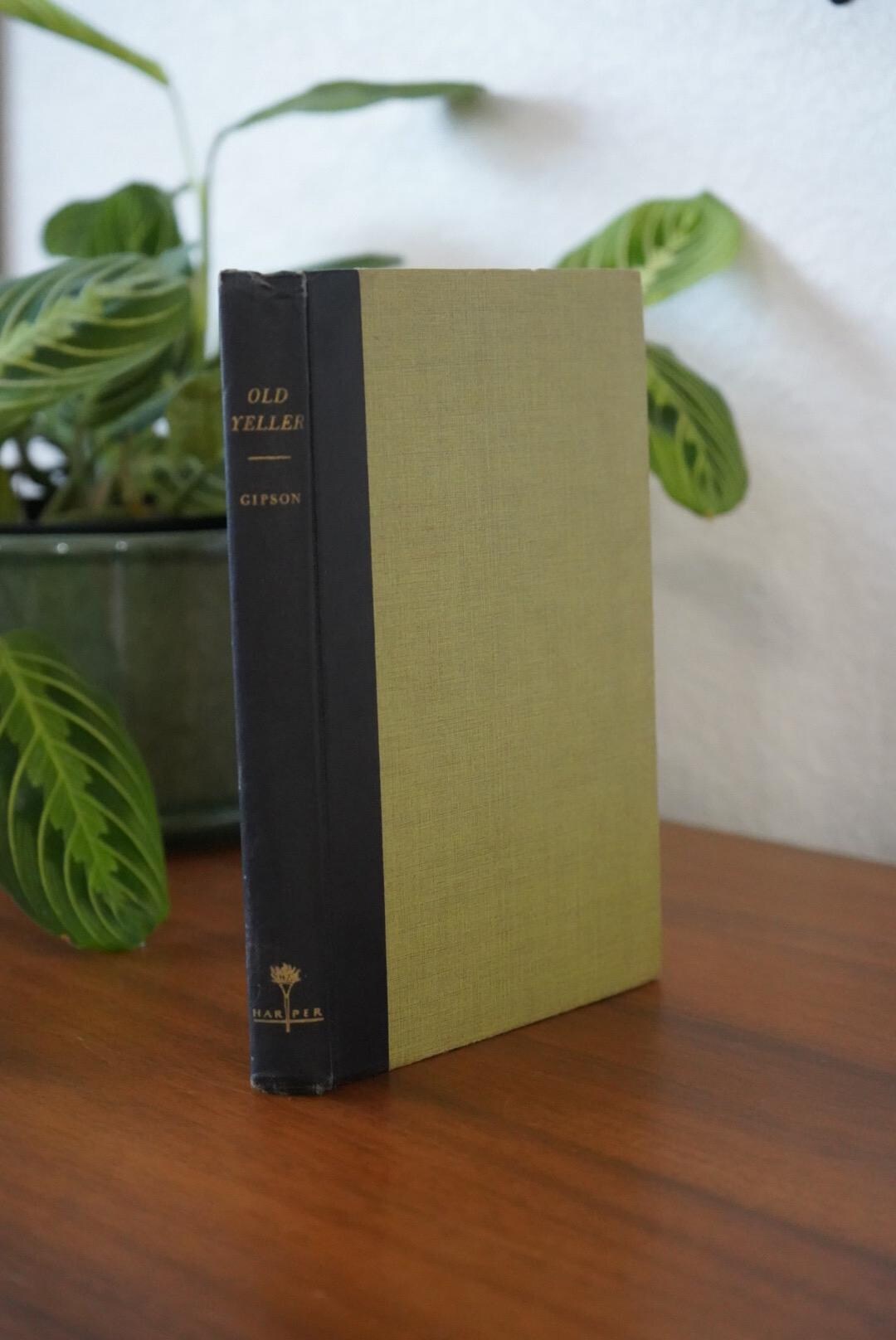 Vintage Old Yeller Book by Fred Gipson. Publication Year 1956. - Etsy