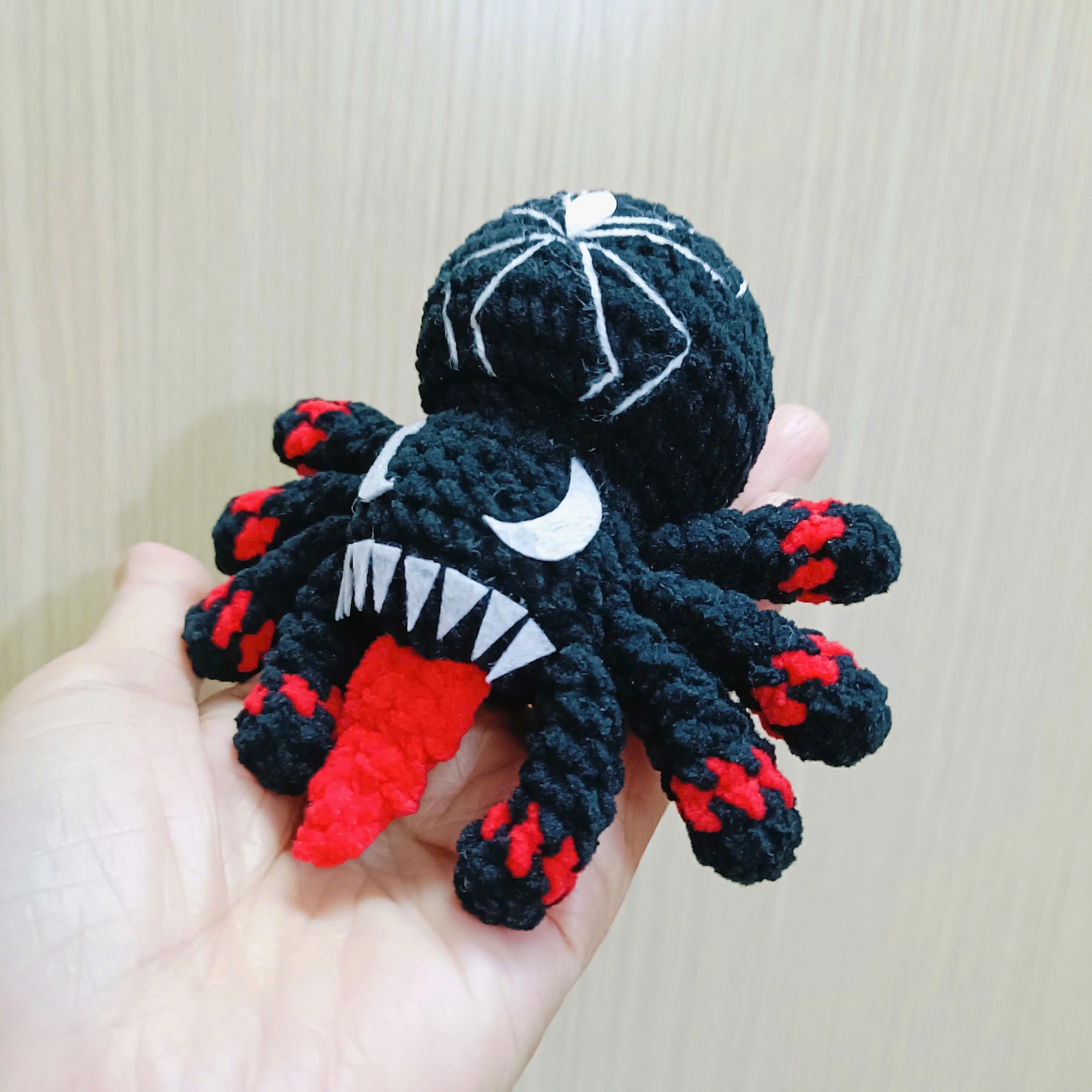 Venom-spider Crochet Pattern: Easy No-sew Spider Amigurumi (US Terms ...