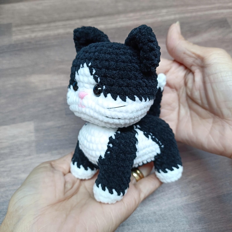 Patrón de crochet de gato de costura baja: Gatito Amigurumi (Términos ...