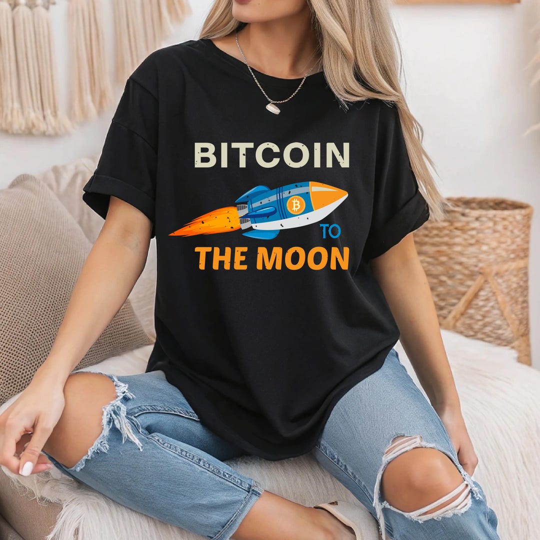 Bitcoin to the Moon T-shirt Crypto Investor Tee Cryptocurrency HODL ...