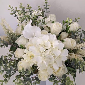 Cream Hat Box Silk Flowers Hamper - Etsy