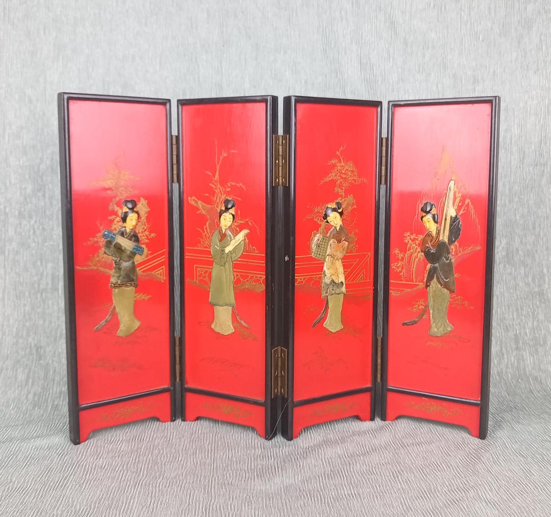 Small Lacquered Four Panel Table Top Divider 14 H X 18.75 W Brass ...