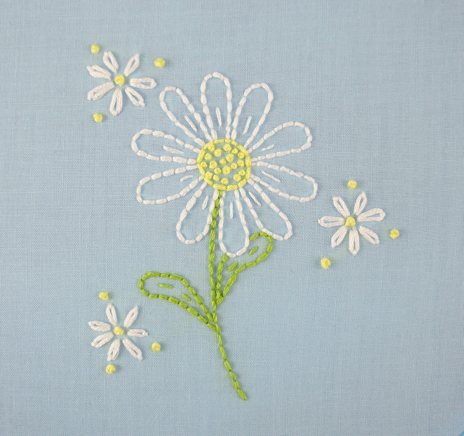 Daisy Hand Embroidery Pattern Daisy Embroidery Daisy Design Etsy