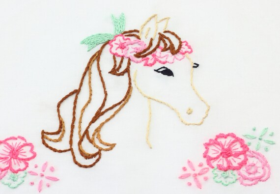 Horse 2 Color Machine Embroidery Design in 5 sizes and 12 formats ...