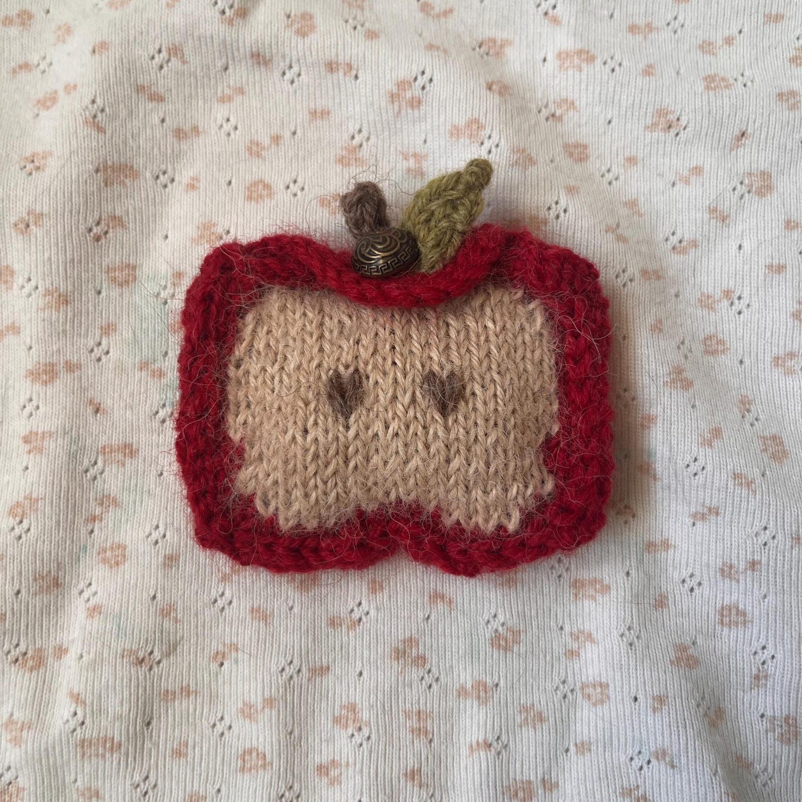 Apple Pouch- Knit PDF Pattern - Etsy