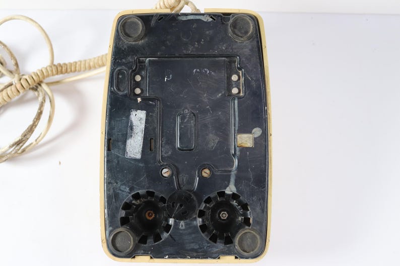 Vintage Rotary Dial Old Telephone Bell Retro Telrad Phone Desk Beige ...