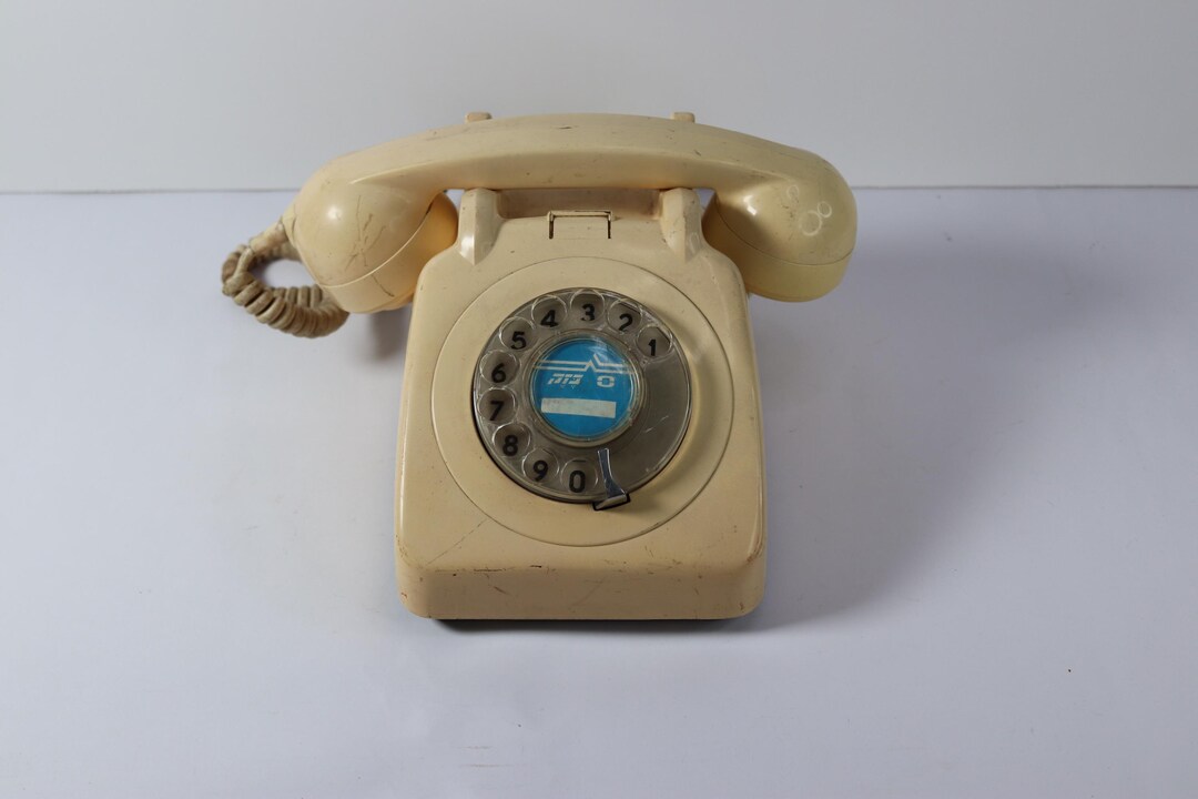 Vintage Rotary Dial Old Telephone Bell Retro Telrad Phone Desk Beige ...
