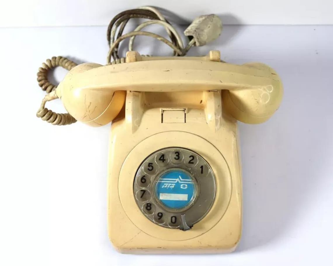 Vintage Rotary Dial Old Telephone Bell Retro Telrad Phone Desk Beige ...