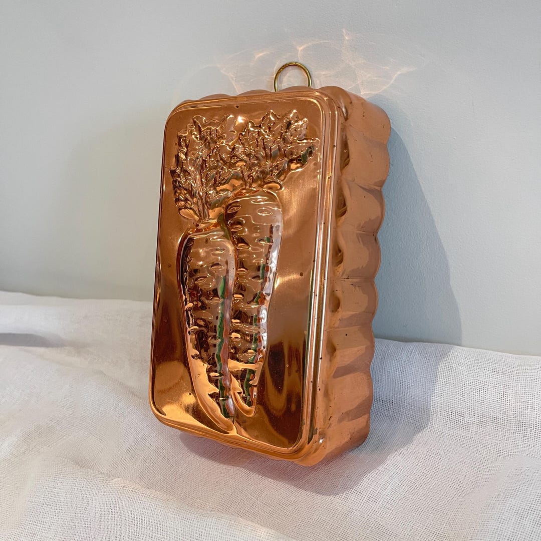 Vintage Copper Carrot Molds, Scalloped Copper Wall Hangings, Fluted ...