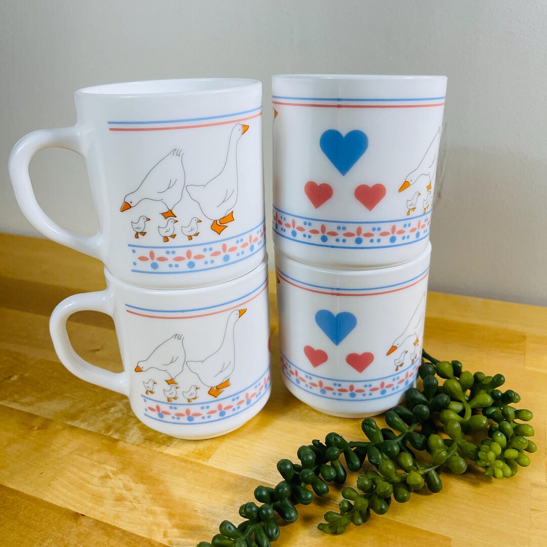 Vintage Arcopal France Milk Glass Coffee Mugs, Set of 4 Country Goose ...