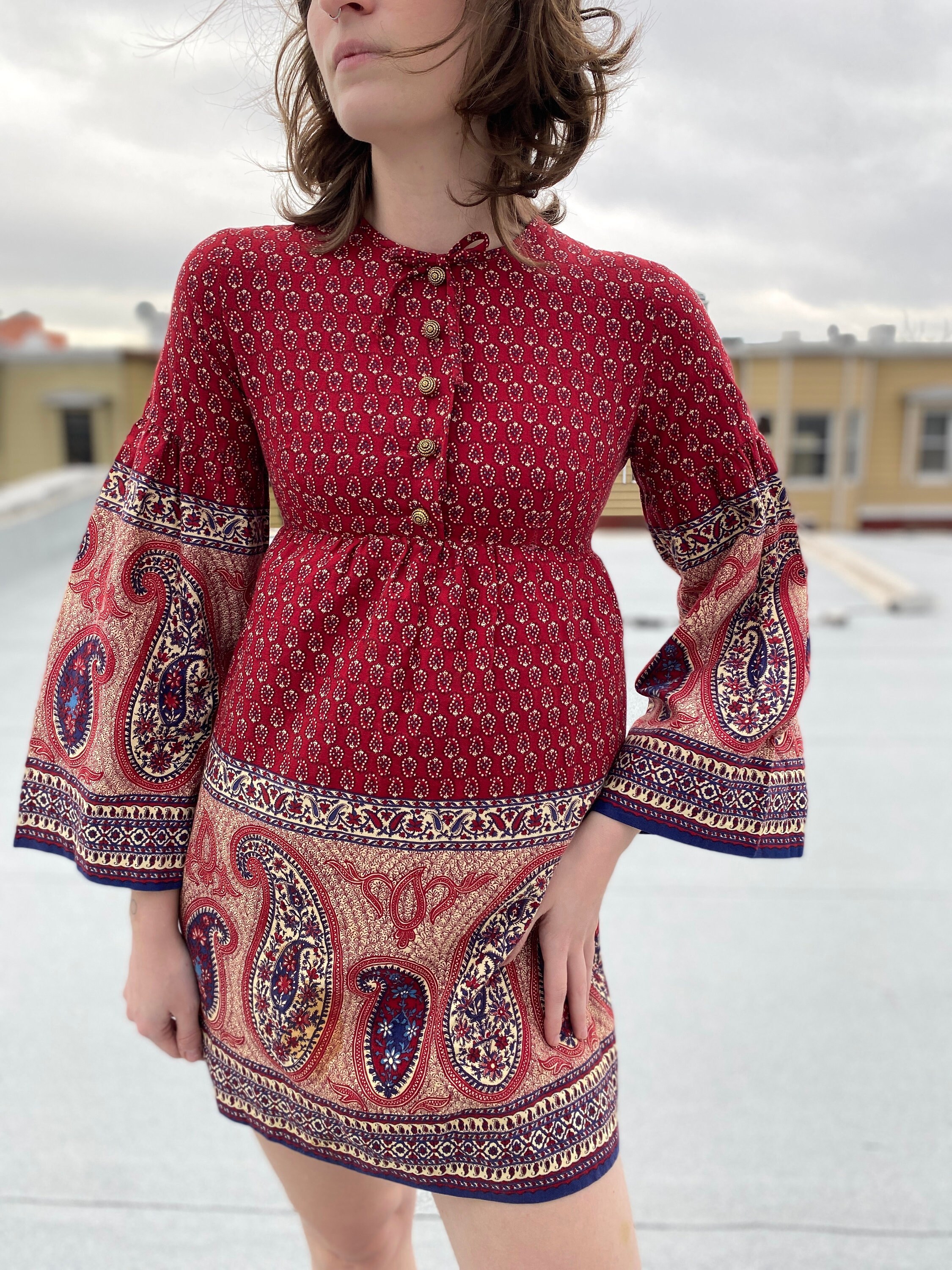 1960s Preteen Mini Dress / Burgundy Paisley Print Mod Dress Junior Size ...