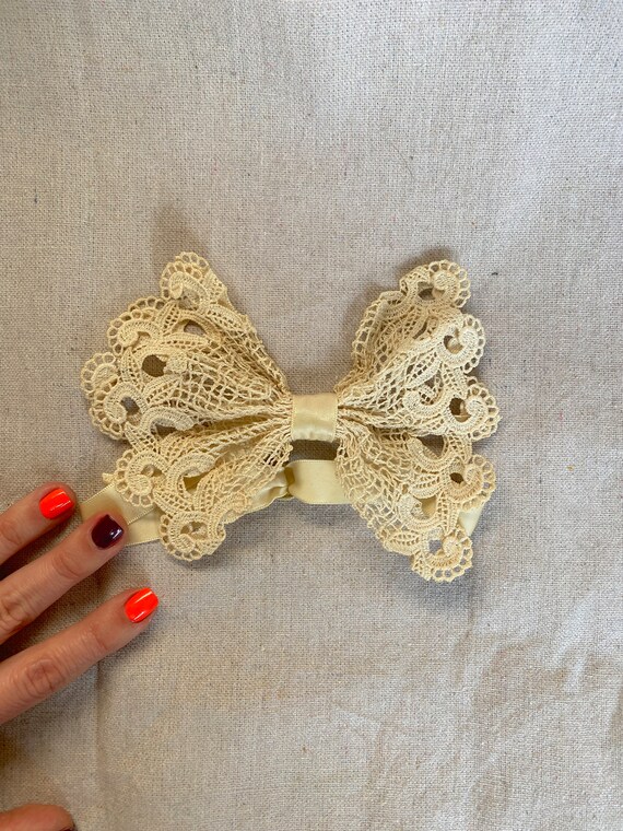 Vintage cream bow tie - Gem
