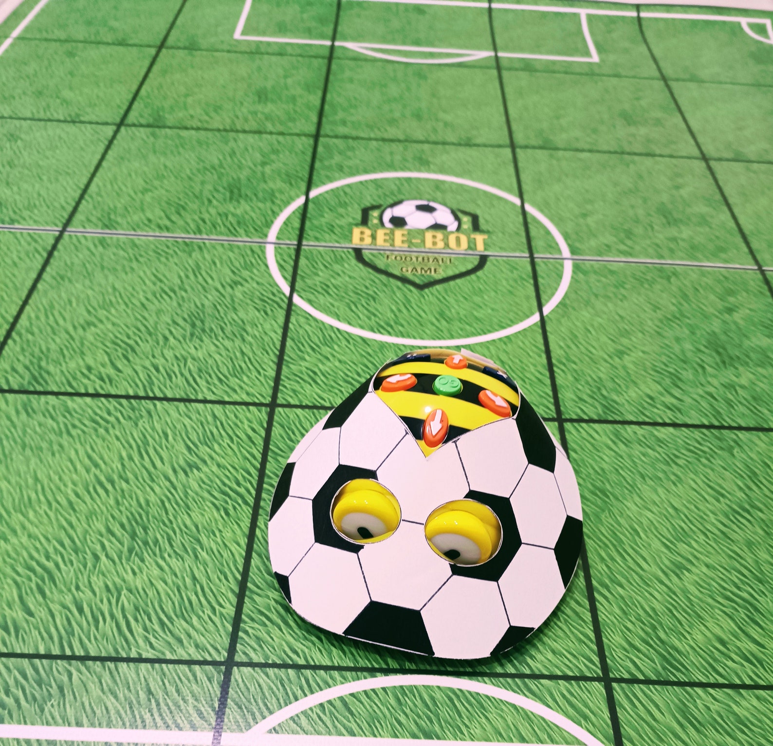 Printable Bee-bot Football Mat – Fun Coding & Football Challenges for ...