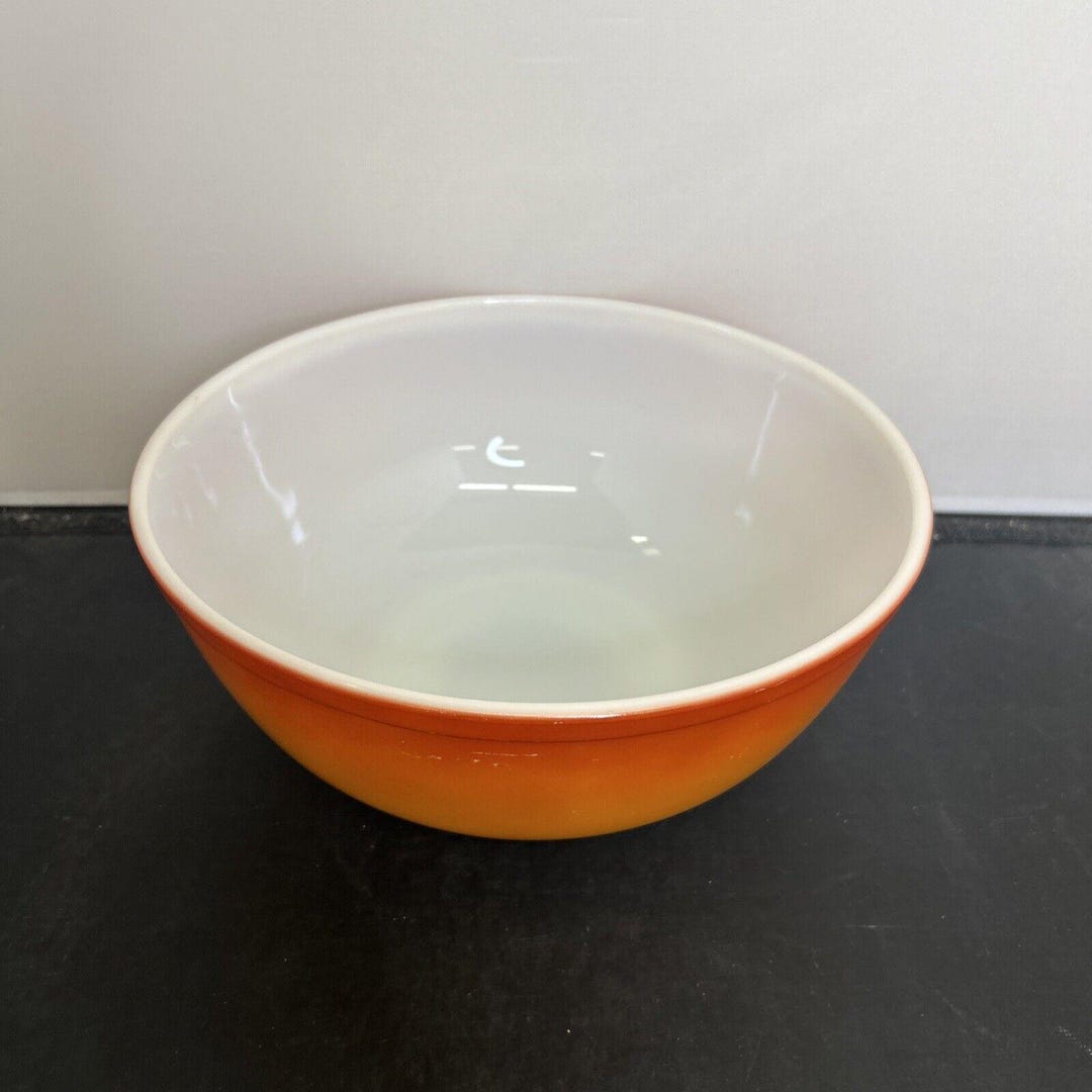 Vintage Pyrex 4 Qt Mixing Nesting Bowl FLAME GLO Red Orange Ombre #404 ...