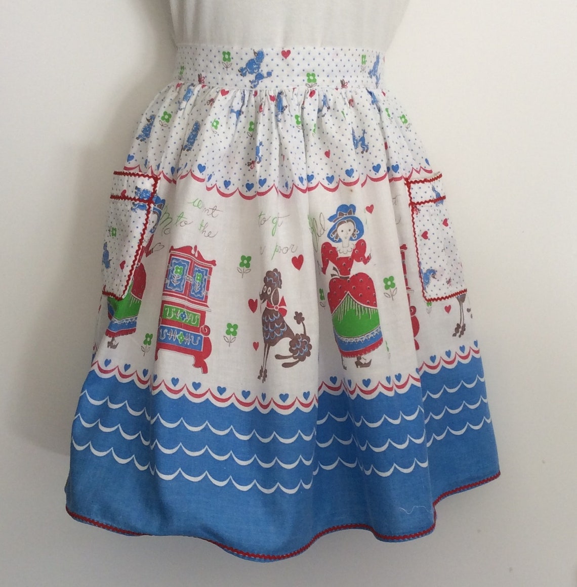 Vintage Apron Mother Hubbard & Her Poodle - Etsy