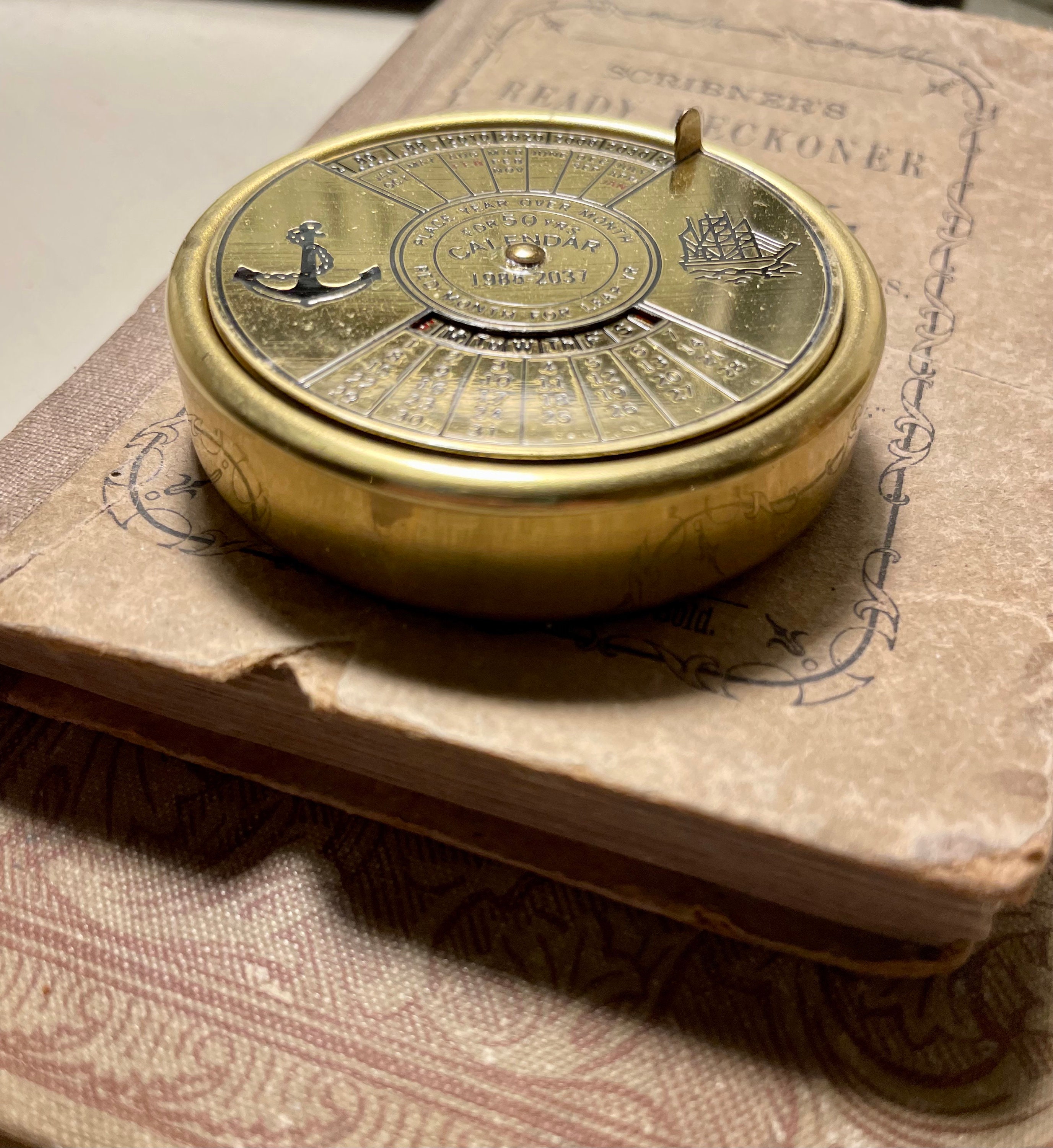 50 Year Perpetual Vintage Calendar 1988 2037 in Original Box Round ...