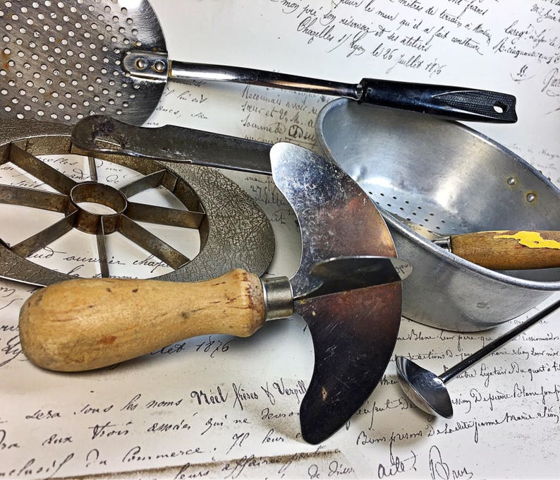 Lot Vintage Kitchen Utensils Gadgets Strainer Spoon Chopper Apple ...