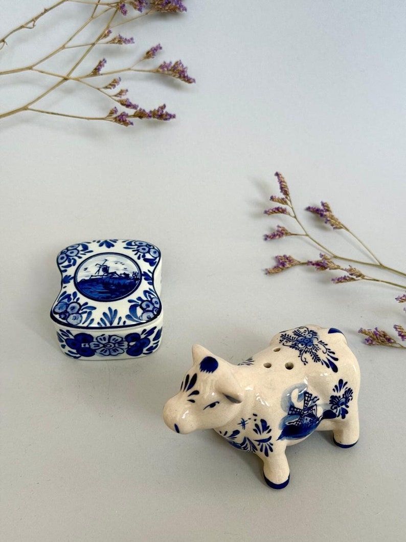 Vintage Delf Souvenirs Blue Cow Salt Shaker and Delft Blue Trinket Box ...