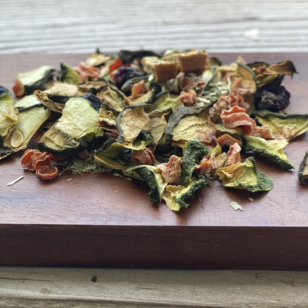 Kibble Booster| Perfect Veggie/hay Topper for Guinea Pig, Hamster ...