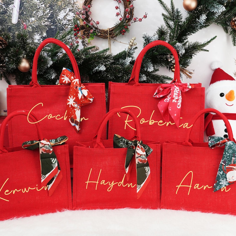 Christmas Gift Bag - 60+ Gift Ideas for 2024