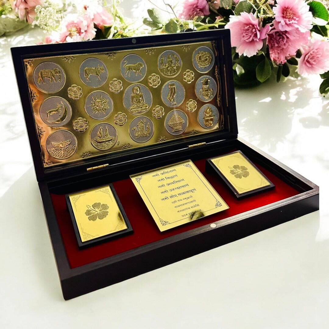 Jain Pocket Temple: a Gold Gift for Special Occasion - Etsy
