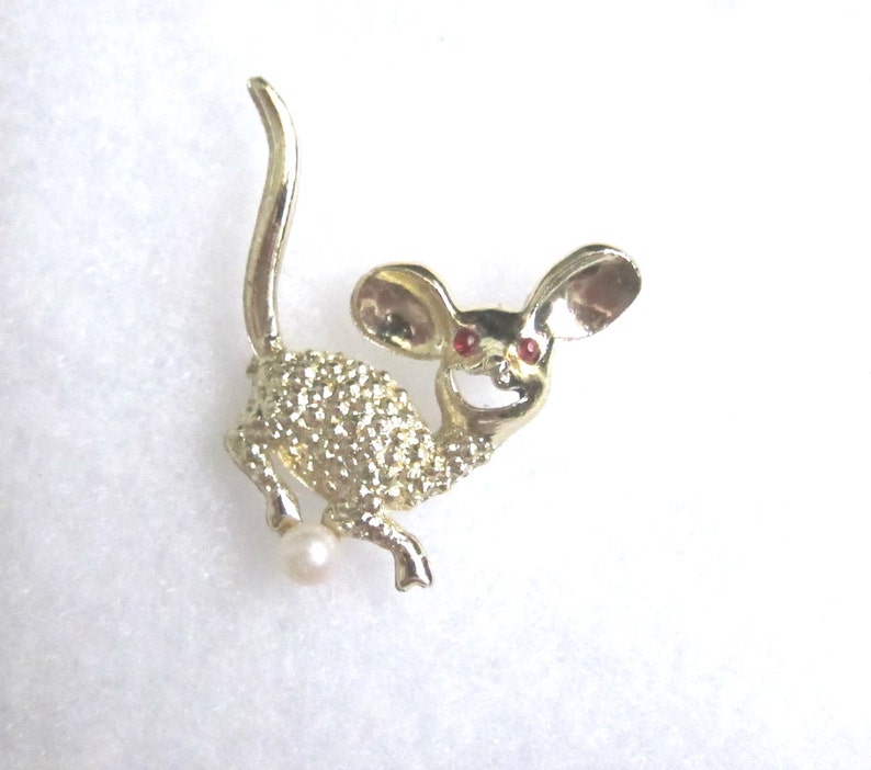 Vintage Mouse Pin 1.5 Happy Mouse Brooch Gold Tone | Etsy