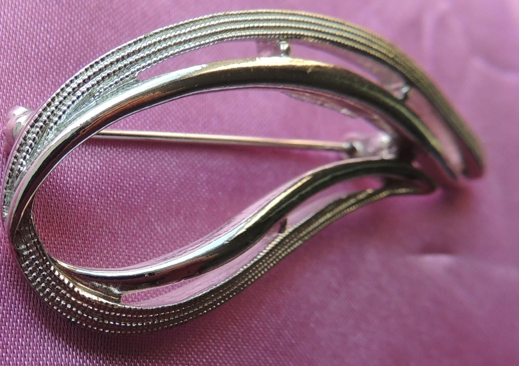 Sarah Coventry stunning Brooch Silver Tone - Etsy