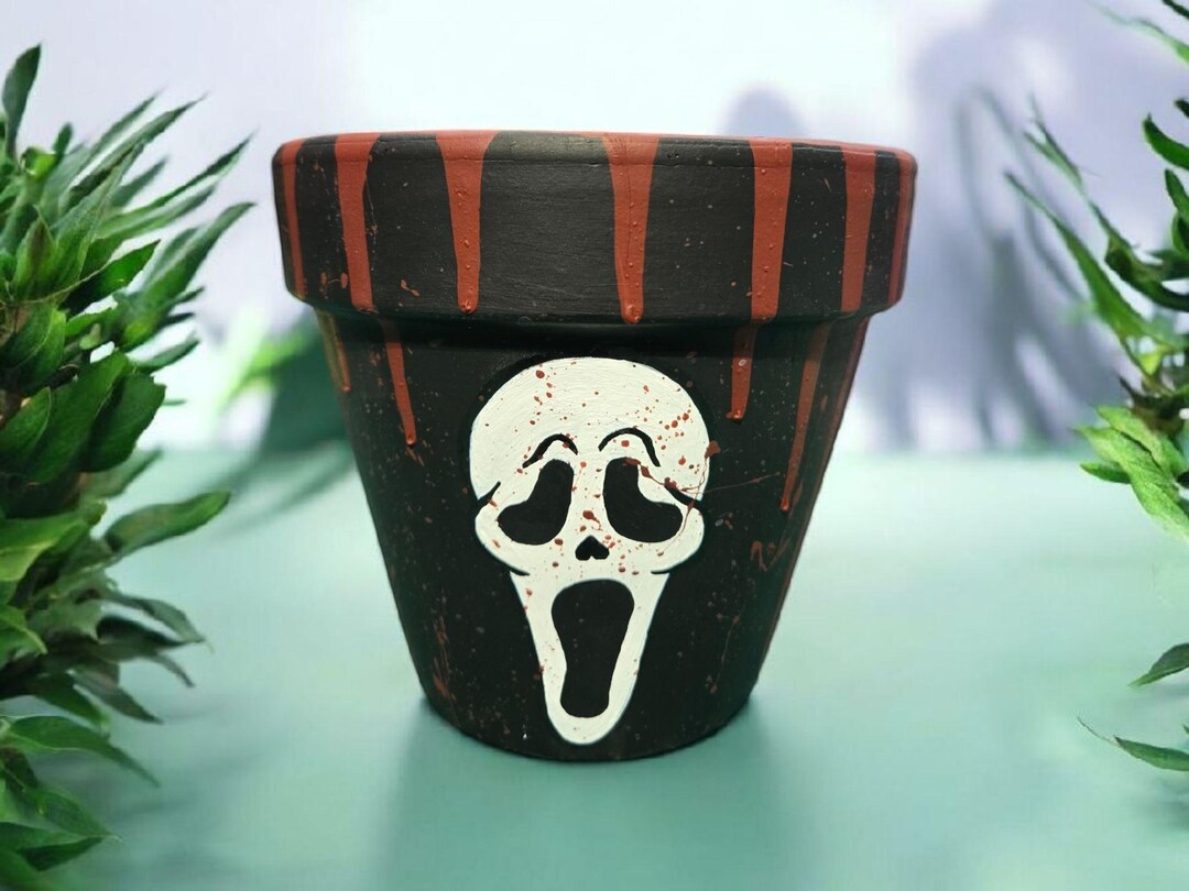 GHOSTFACE Horror Movie HAND PAINTED 6 Inch Terracotta Pot Planter ...