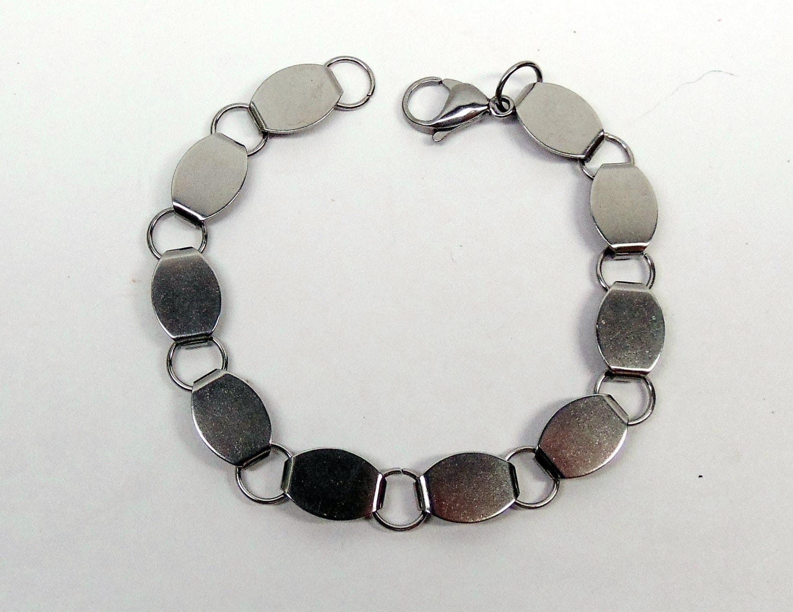 BRACELET BLANKS Forms ~ Oval Disc and Loop ~ 10 Flat Pads 14mm ...