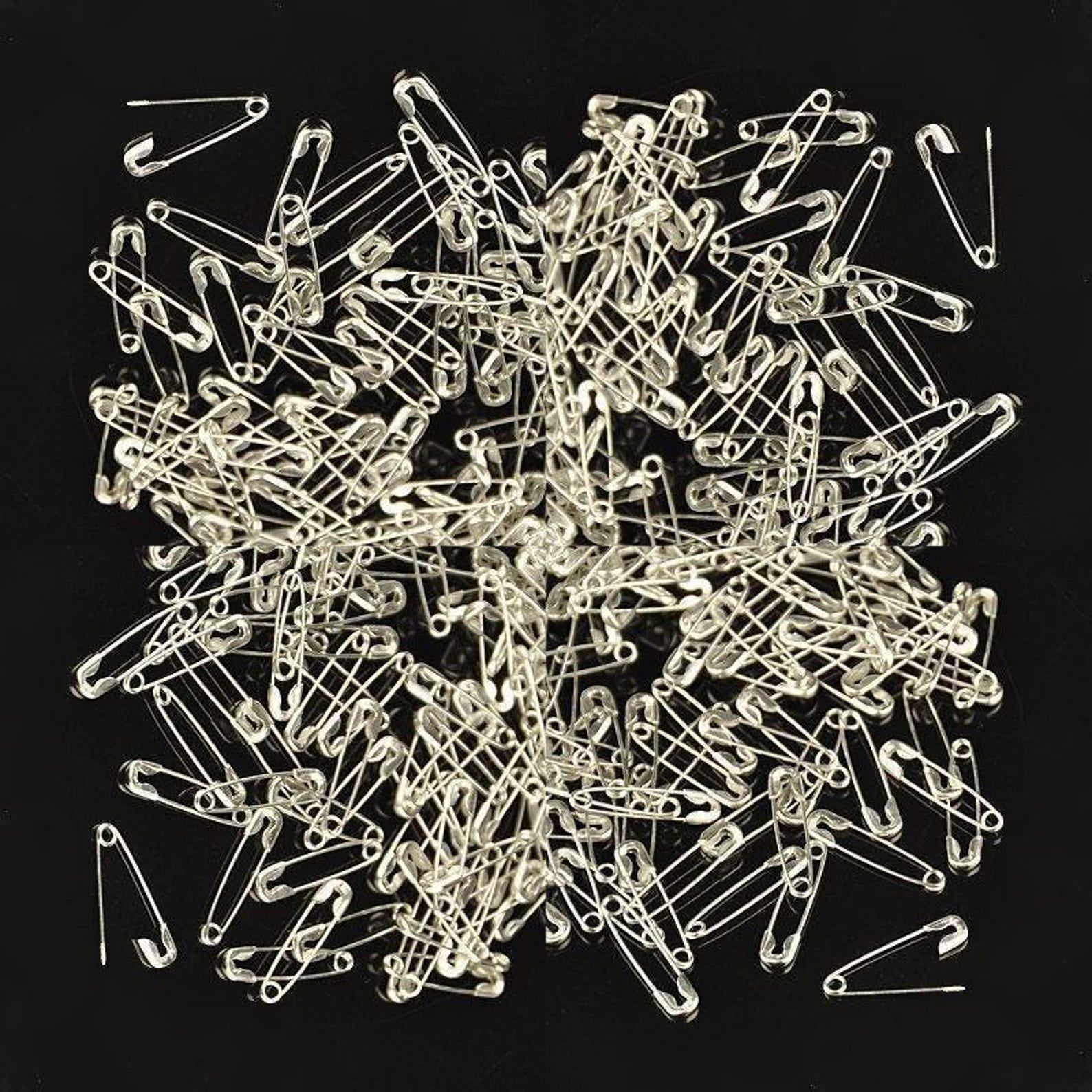 Small Safety Pins, Gold Platinum + Black ~ 3/4" 20mm Long ~ Sewing ...