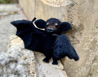 Needle Felted Realistic Bat, Vampire Bat, Gothic Gift Ideas, Needle ...
