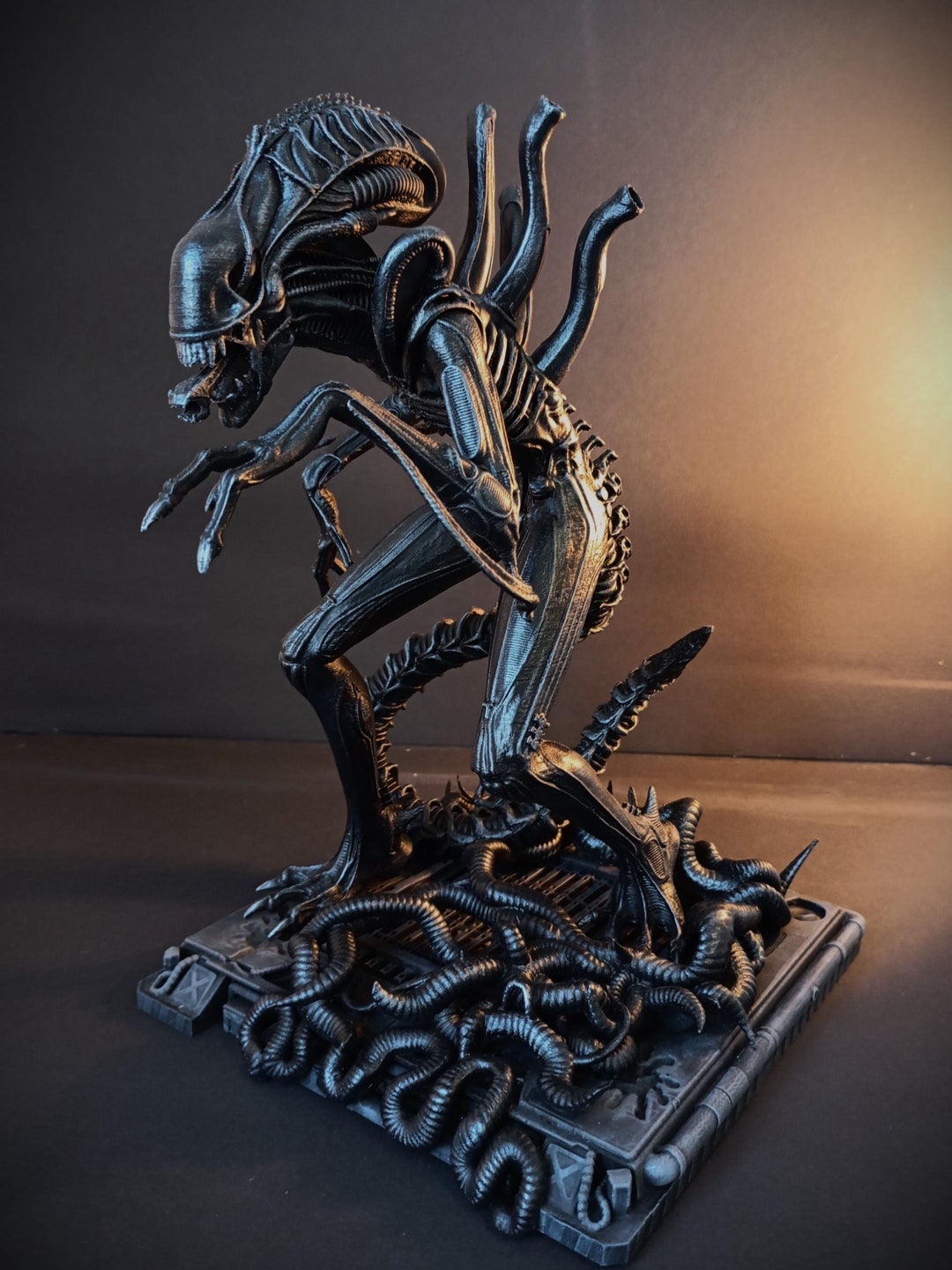 Alien Xenomorph Statue, Handpainted Decorative Figure, Unique Sci-fi ...