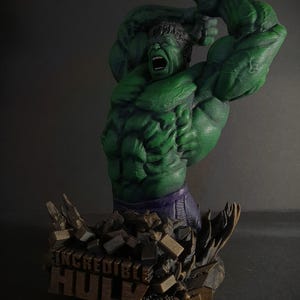 Collectible Hulk Statue: 3D Printed Decorative Figurine Handpainted ...