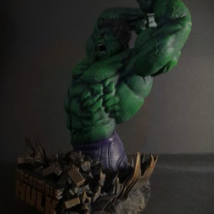 Collectible Hulk Statue: 3D Printed Decorative Figurine Handpainted ...