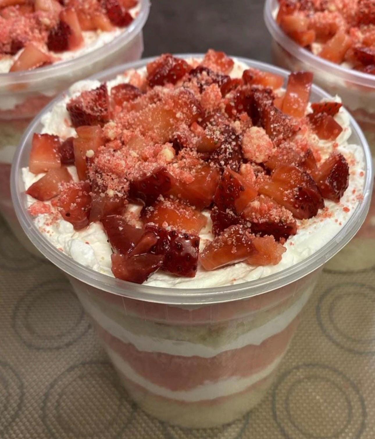 Strawberry Crunch Cheesecake Pudding Cups - Etsy