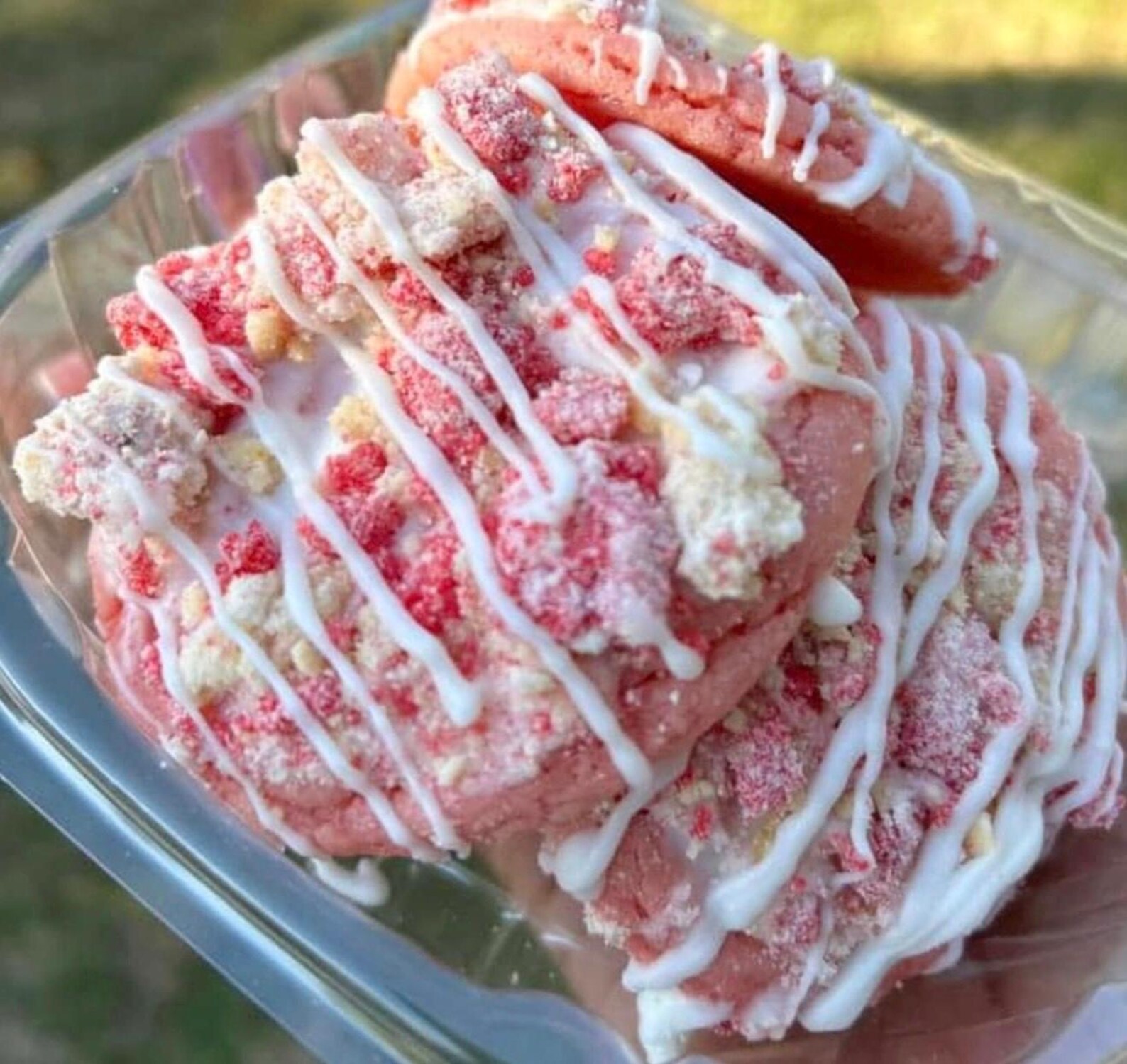 Strawberry Delight Crunch Cookies: A Sweet and Crispy Treat - Etsy