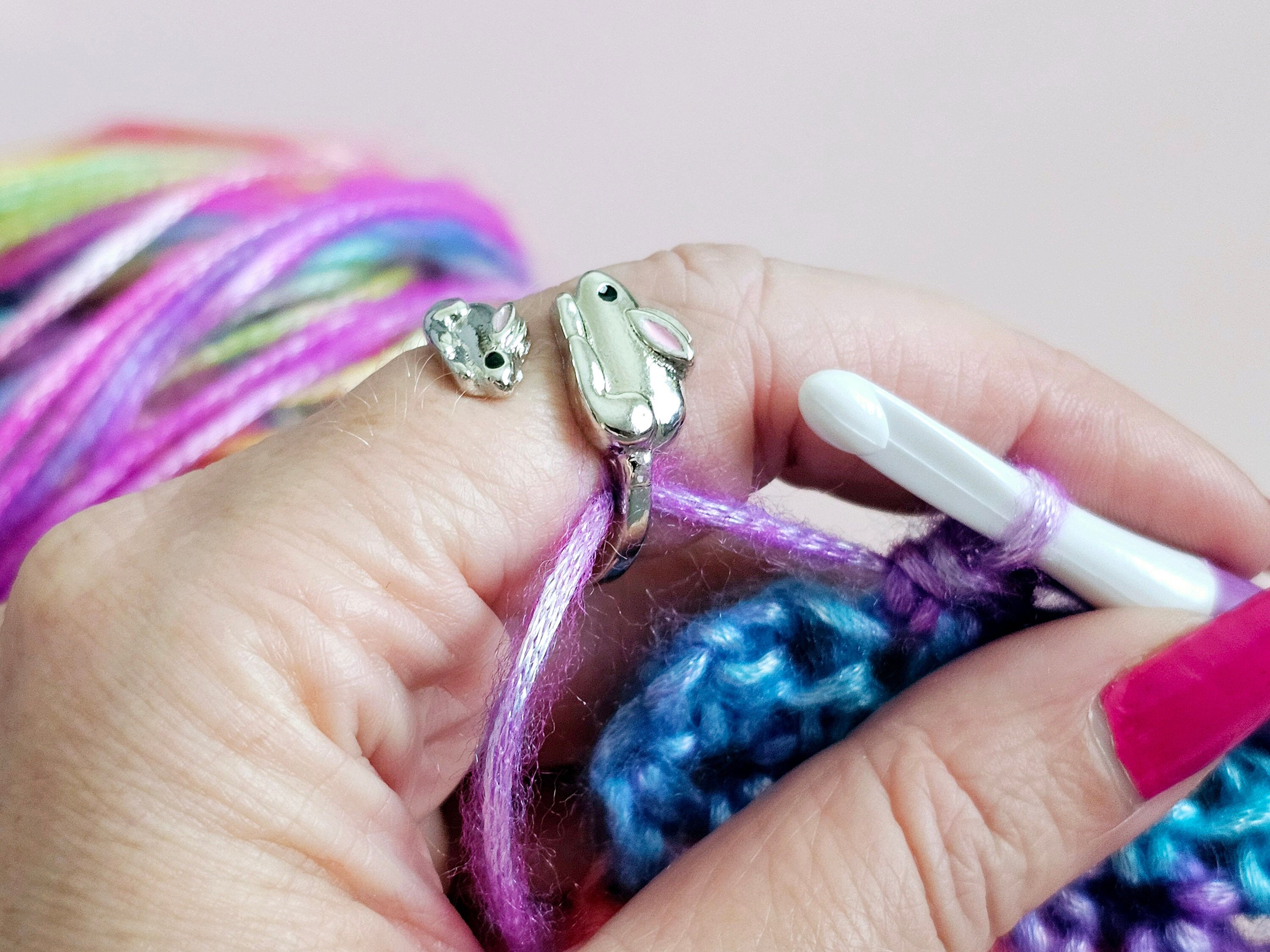 Yarn Tension Ring Bunny Rabbits Silver With Pink Ears Adjustable Size 6 ...