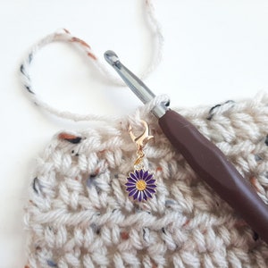 Daisy Flower Stitch Markers Set of 7 Colorful Small Knitting Crochet ...