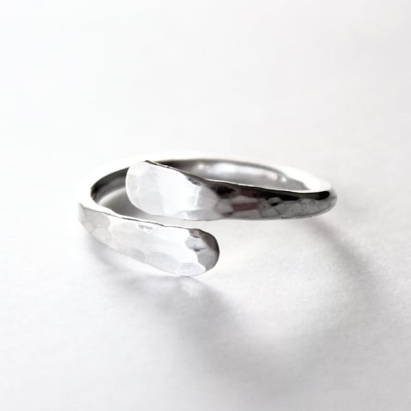 Overlapping Ring - Etsy