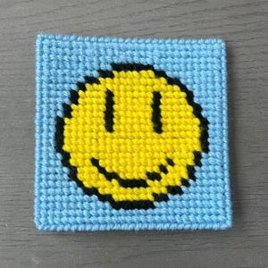 DIY Kit! Smiley Face Yarn Needlepoint Embroidery Craft Kit for Kids ...