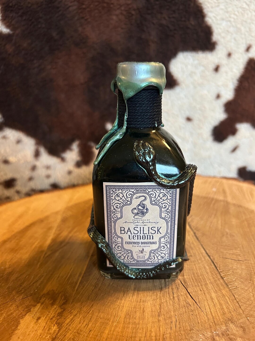 Basilisk Venom | Harry | Wizarding World Decorative Potion Bottle ...