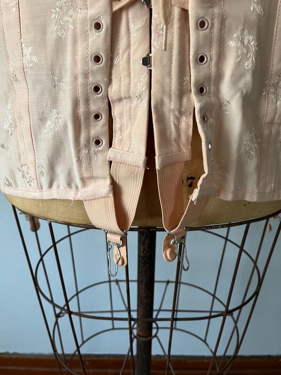 Vintage 1930s 1940s Women's Open Bottom Corset Girdle - Gem